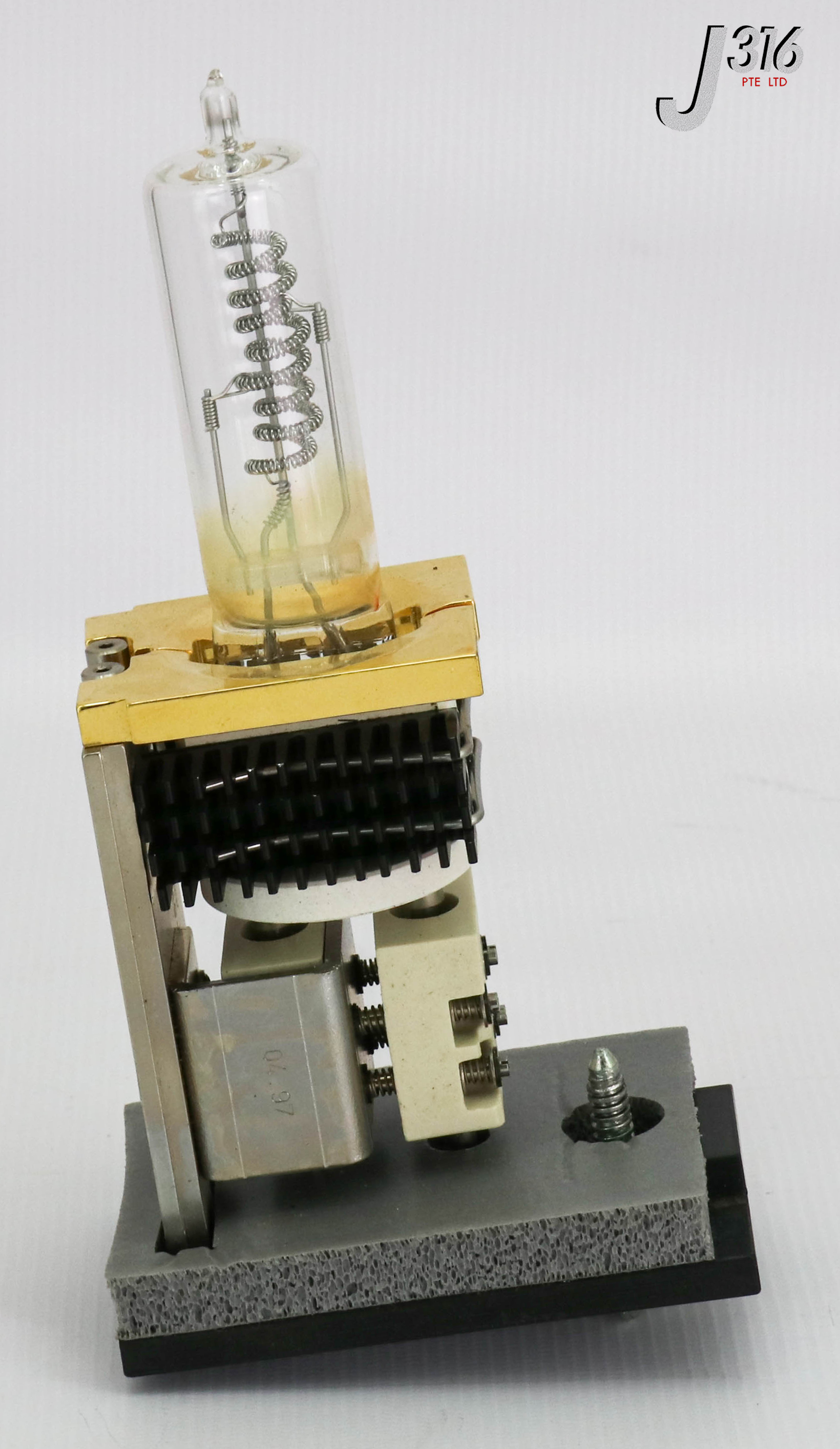 16649 APPLIED MATERIALS HALOGEN LAMP W/SOCKET FOR AMAT EPI CENTURA ...