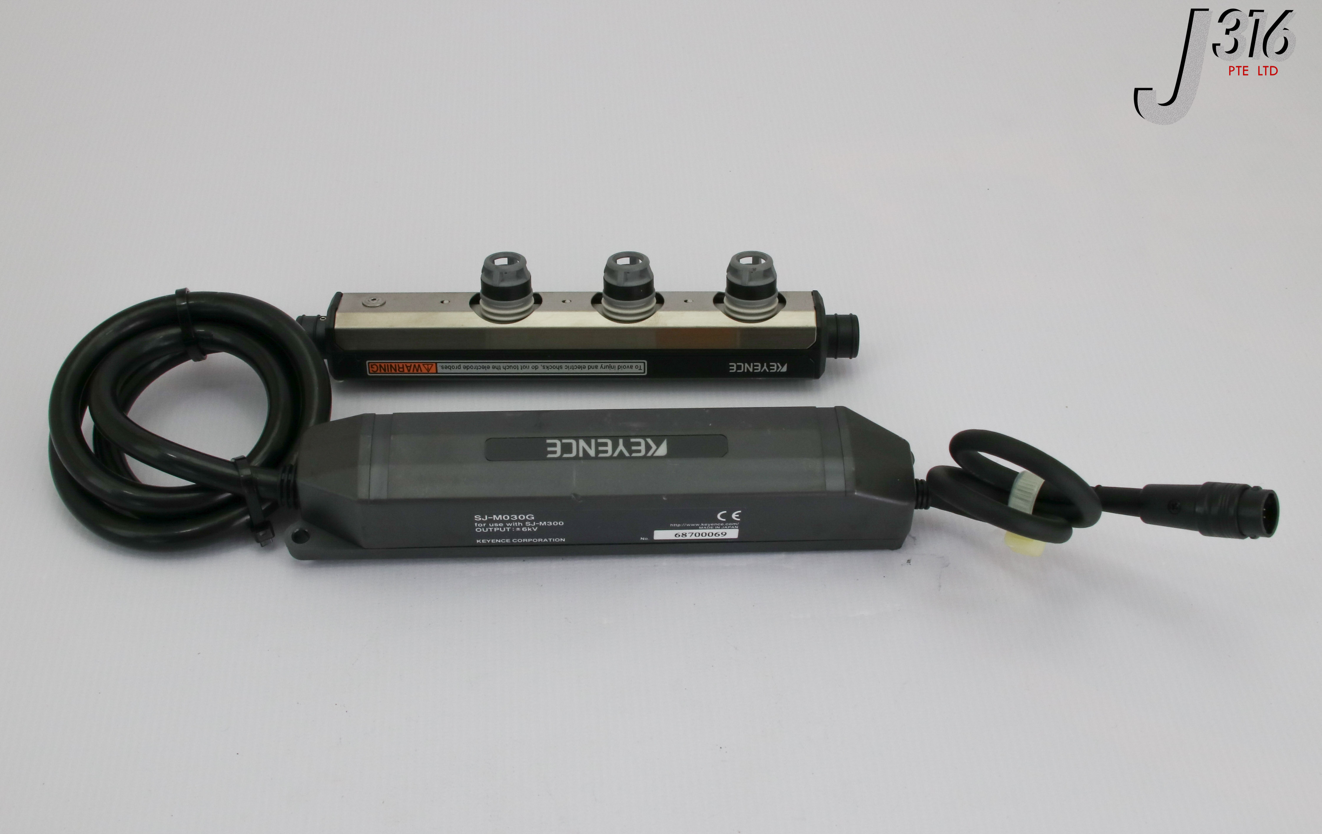 17825 KEYENCE HIGH-PERFORMANCE MICRO STATIC ELIMINATOR, SPOT TYPE MAIN ...