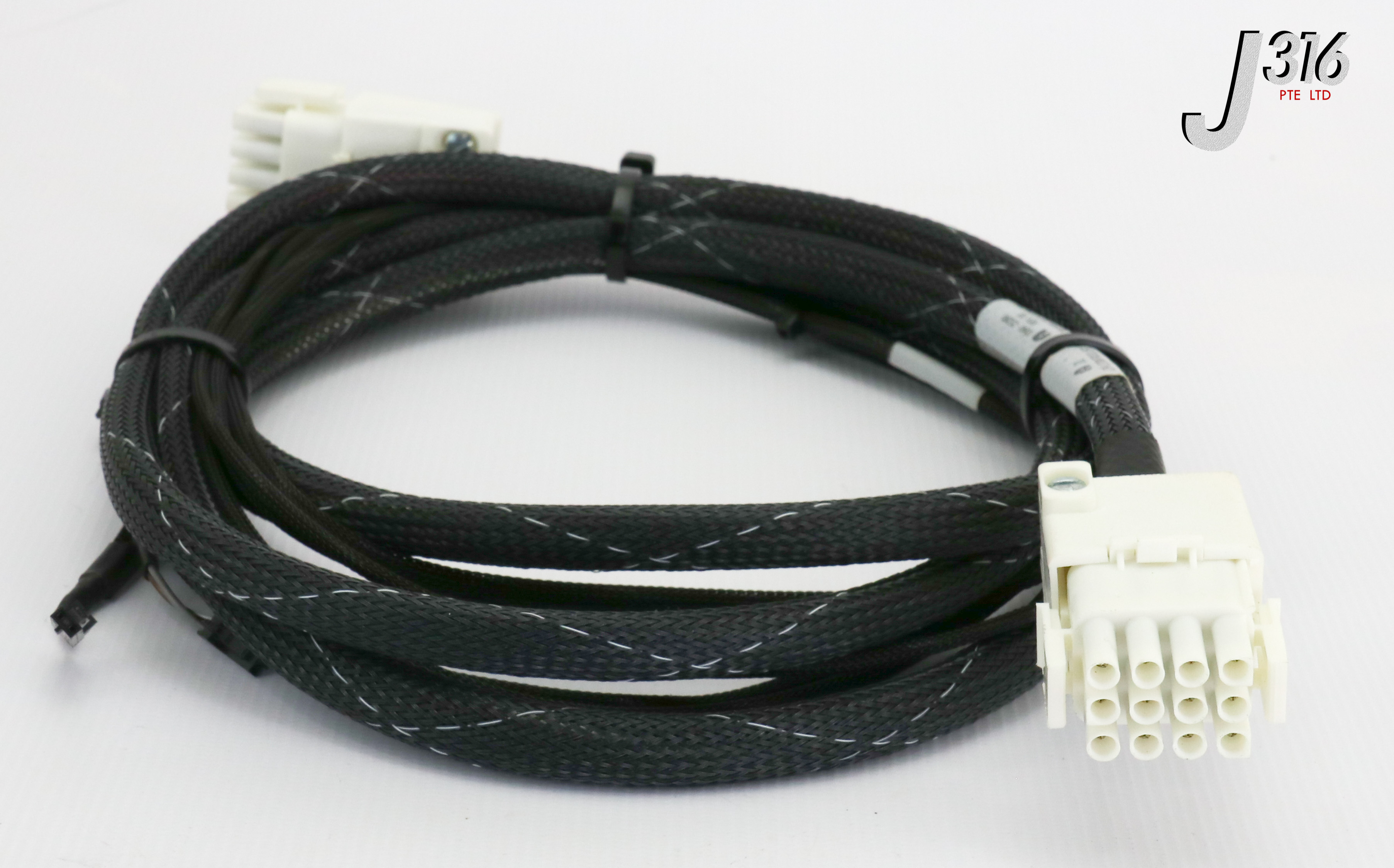 18816 APPLIED MATERIALS CABLE ASSY, 2M & 5.2M 0140-25280 – J316Gallery