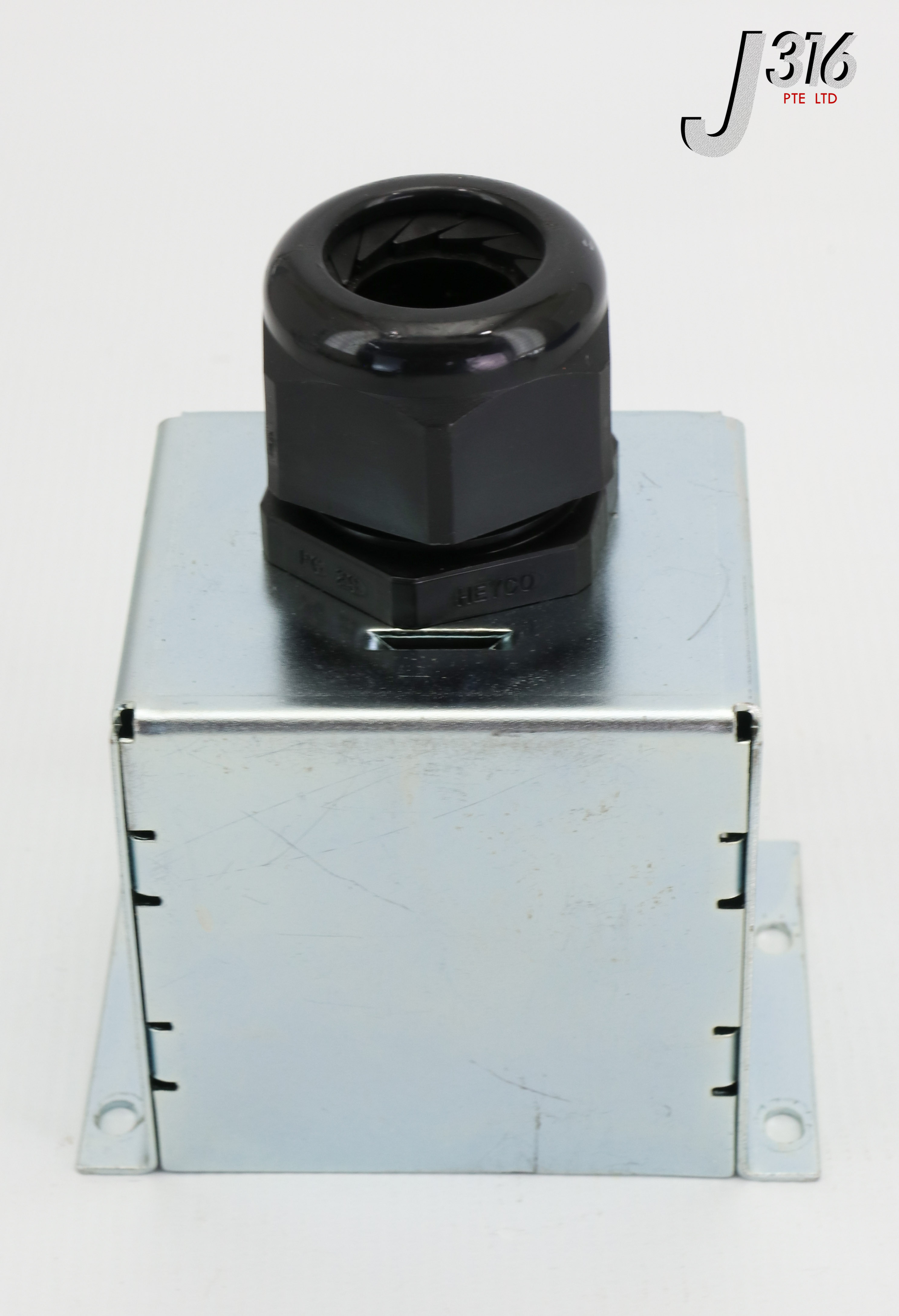 20046 ADVANCED ENERGY RF CABLE GUARD BRACKET, PG 29 2103278-00 ...