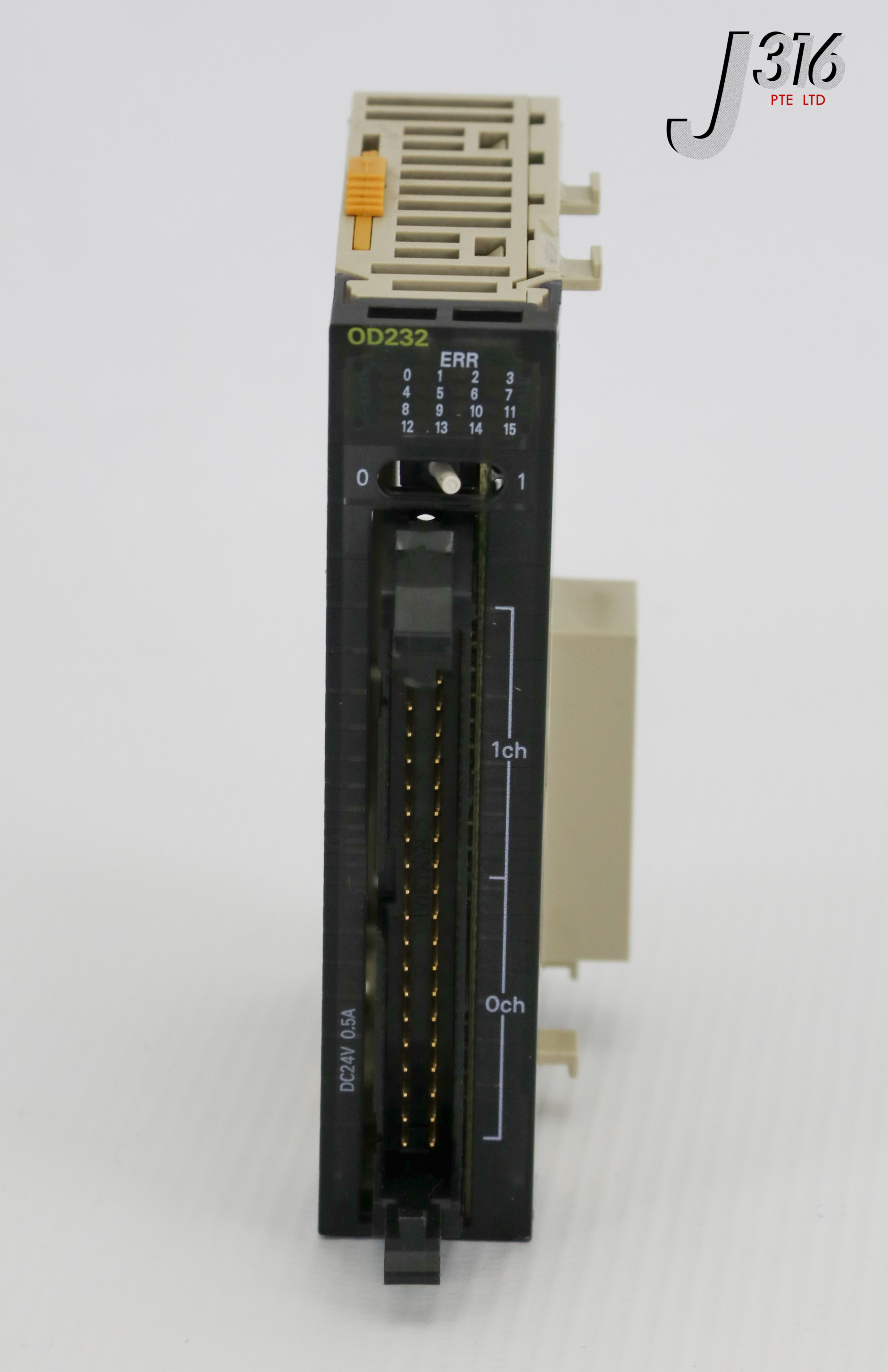 25389 OMRON OUTPUT UNIT CJ1W-OD232 – J316Gallery