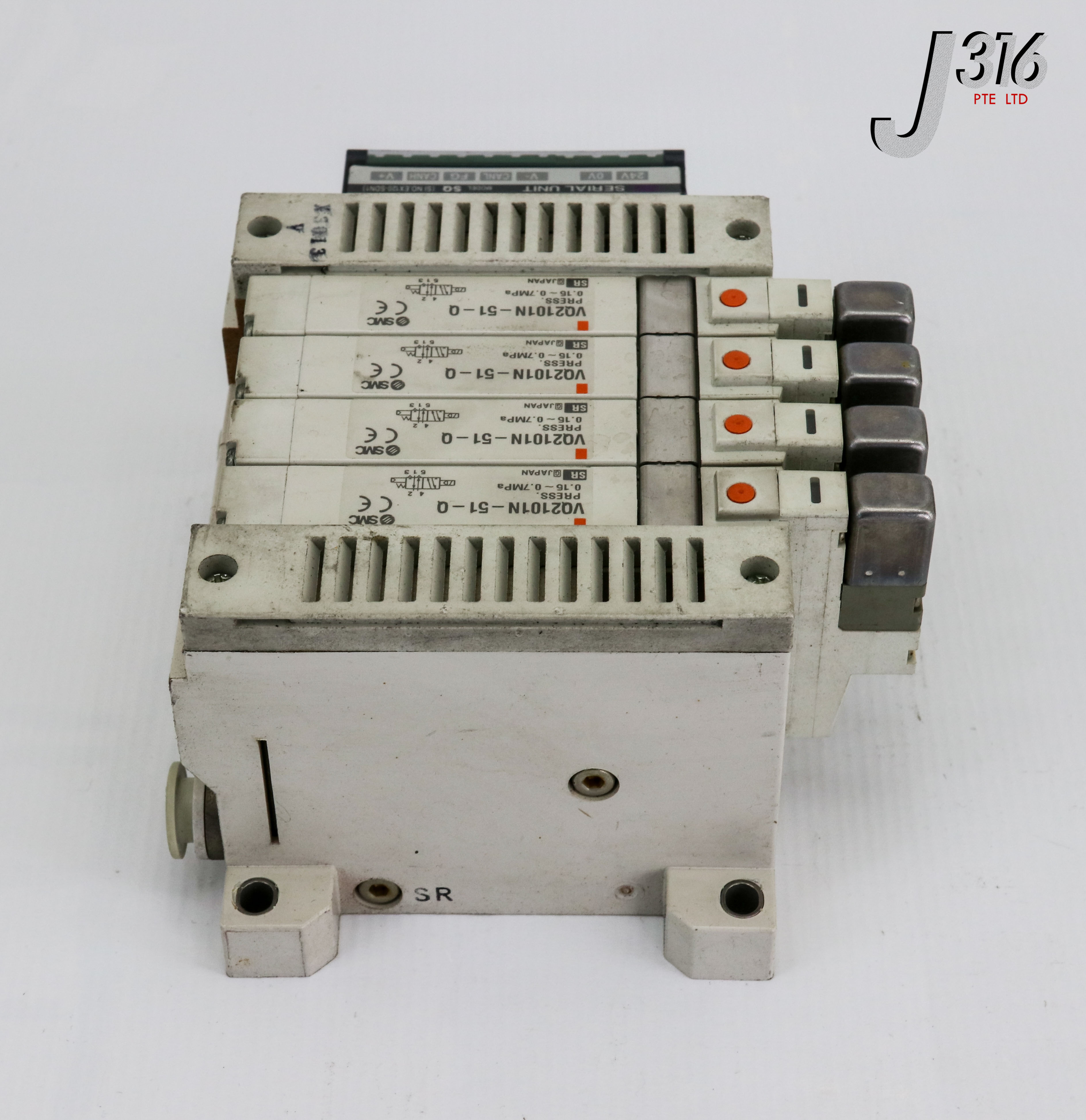 25576 SMC 4 SLOT SOLENOID MANIFOLD W/ 4X VQ2101N-51-Q EX120-SDN1-X2 ...