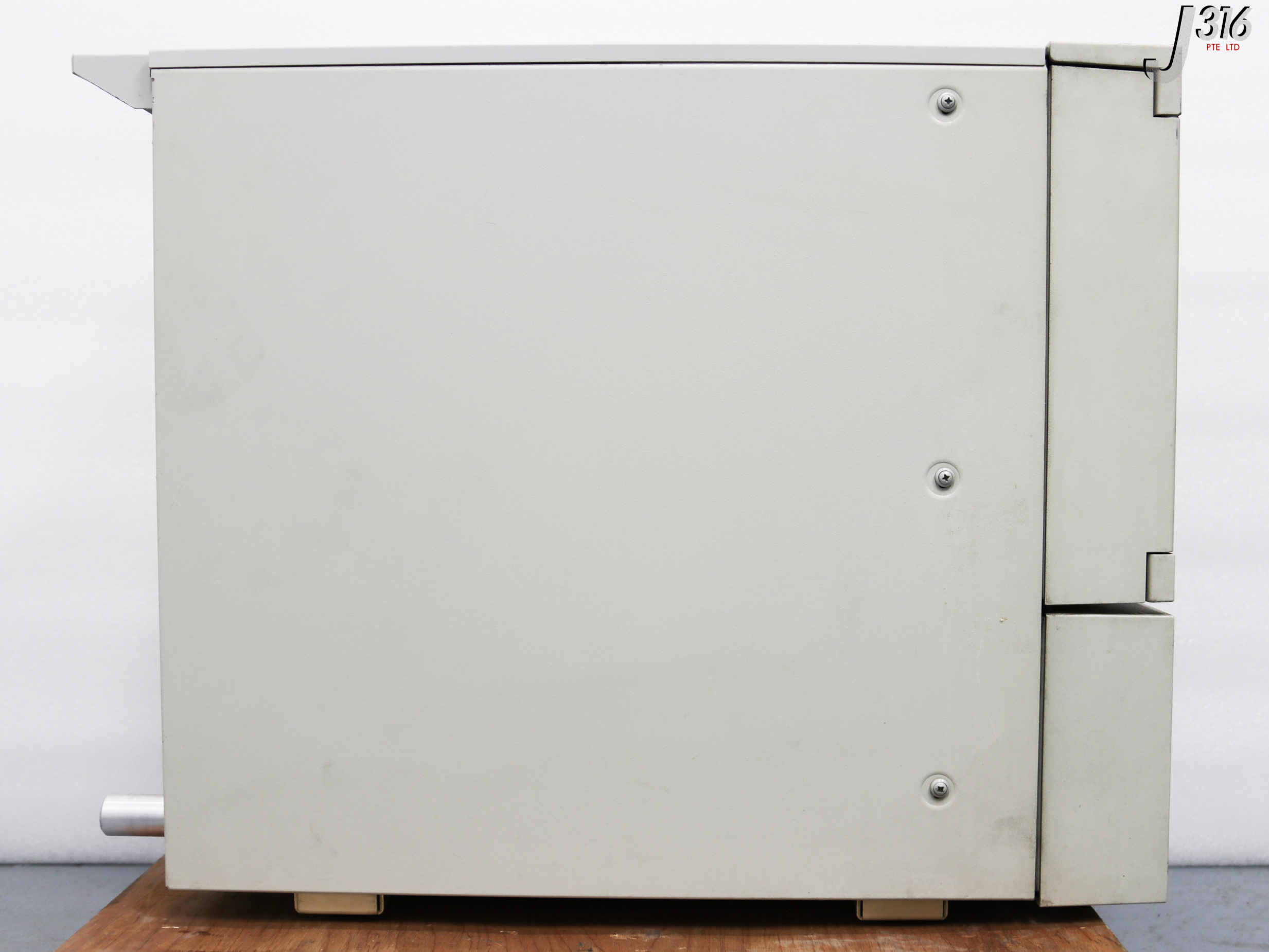 32886 WATERS 3100 MASS DETECTOR 186031000 – J316Gallery