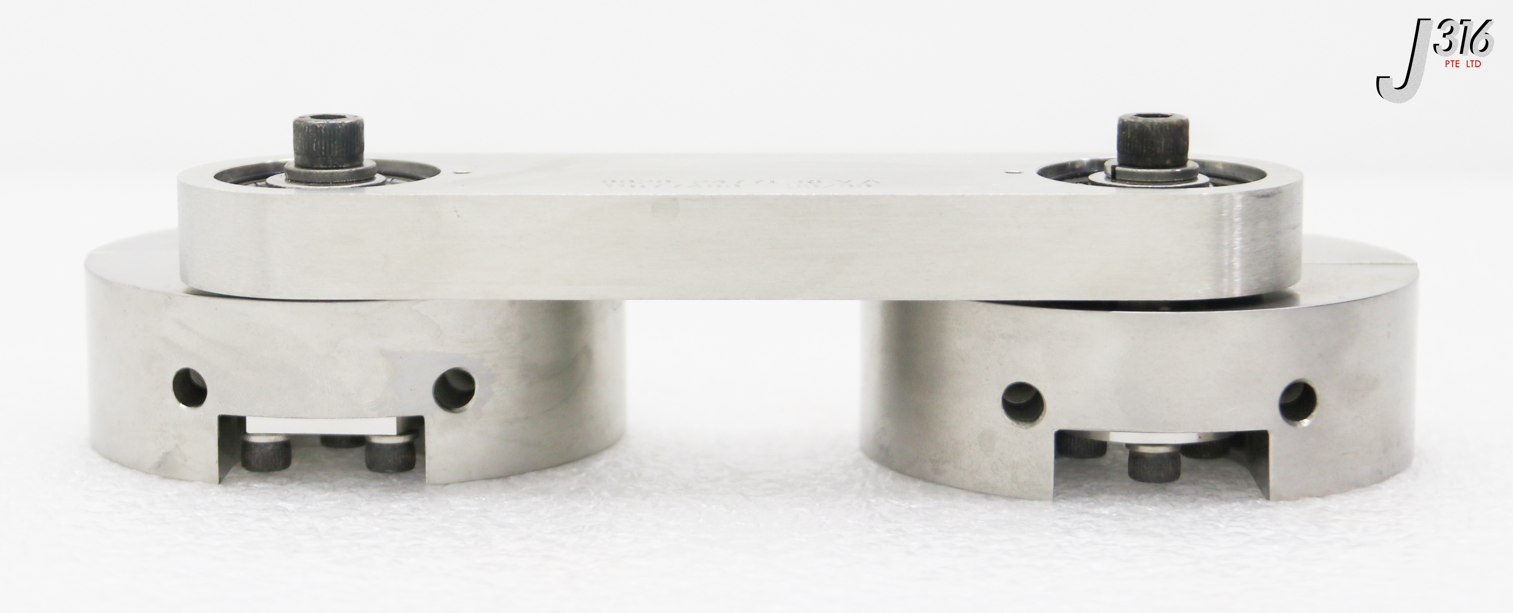 36190 APPLIED MATERIALS COUPLER 4 BAR LINKAGE SHUTTER LINKAGE W/ CLAMP ...