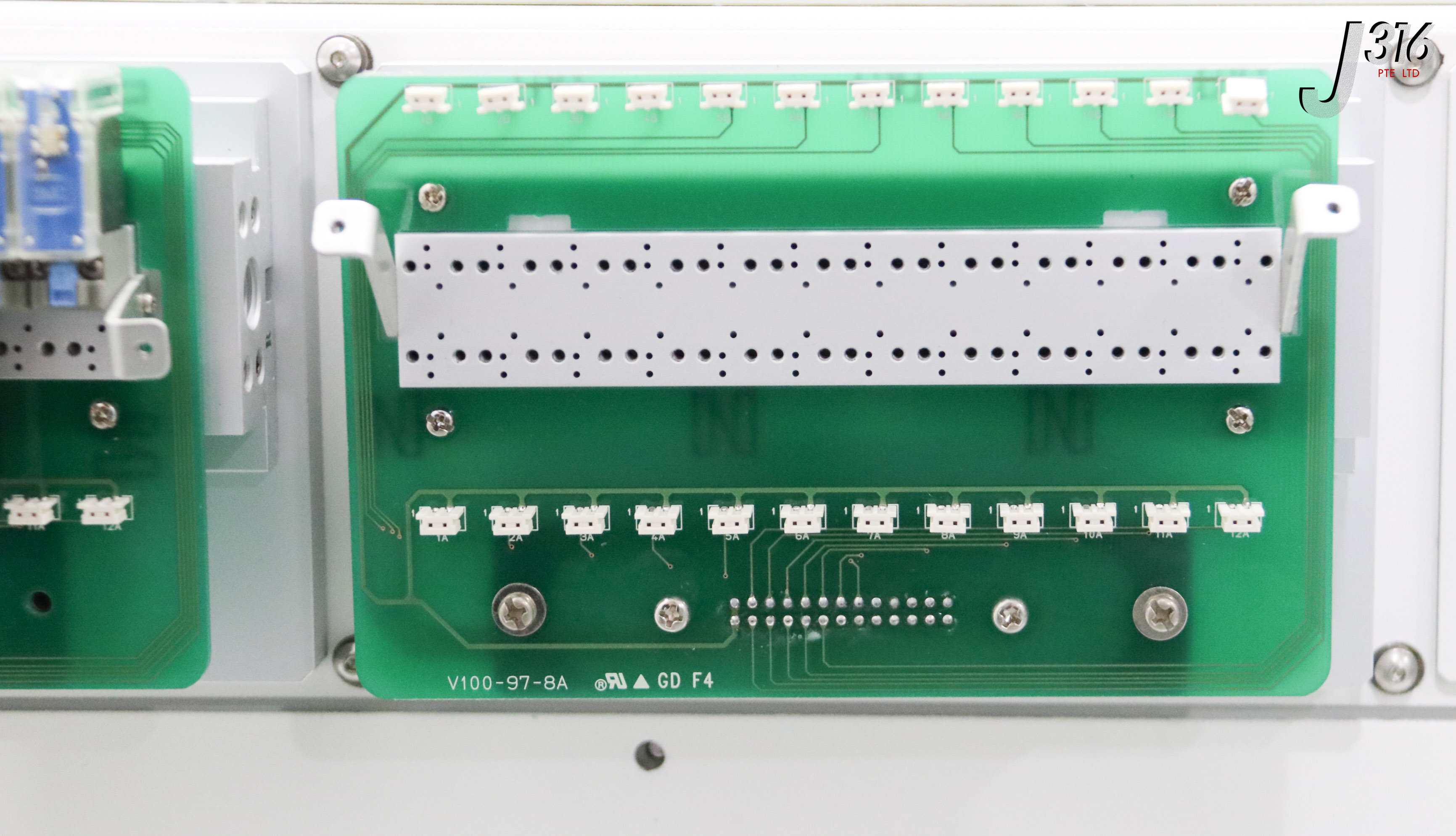 37533 LAM RESEARCH 16-LINES IGS GAS BOX 571-033051-001 – J316Gallery