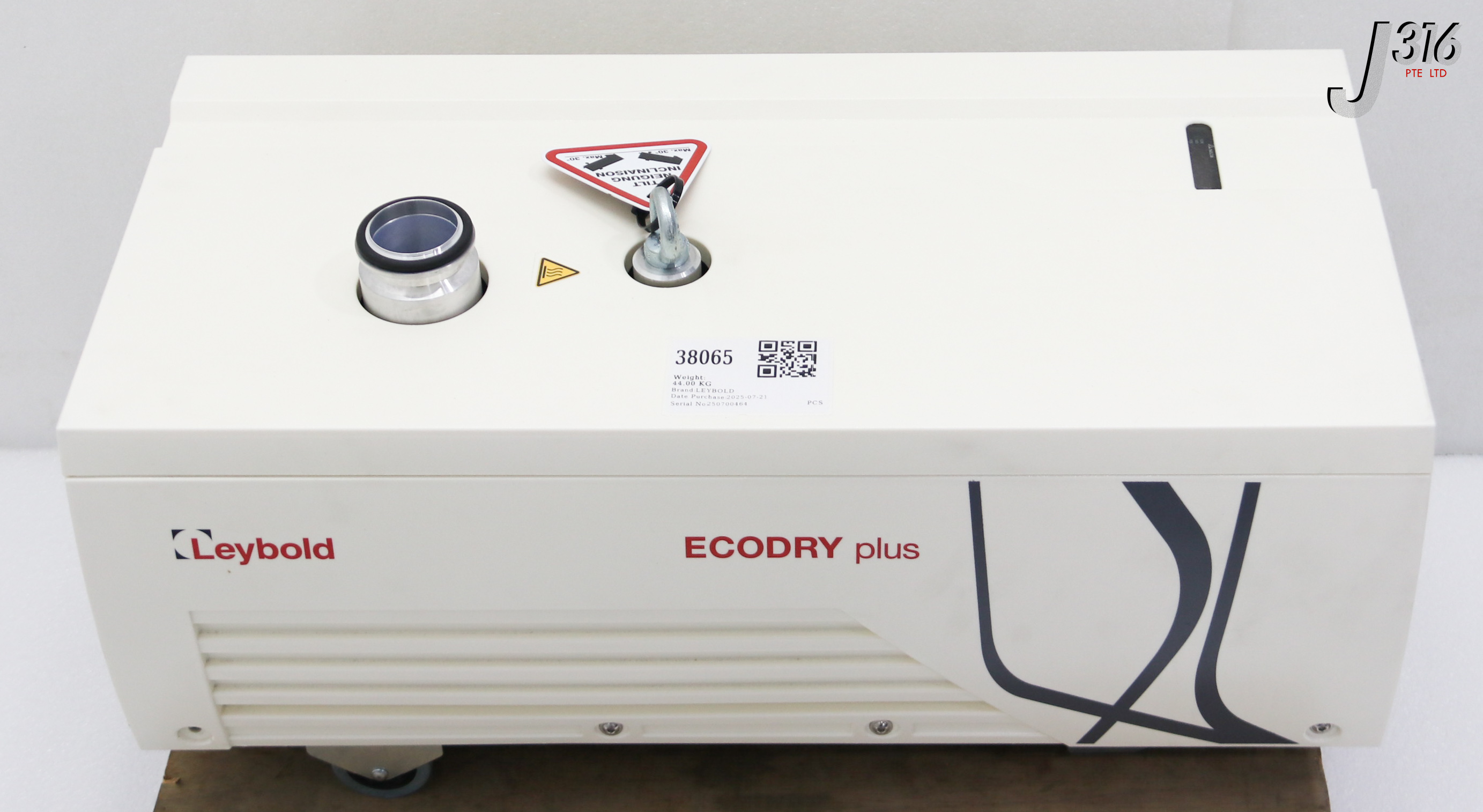 38065 LEYBOLD ECODRY PLUS, DRY COMPRESSING VACUUM PUMPS (NEW) ECODRY 65 ...