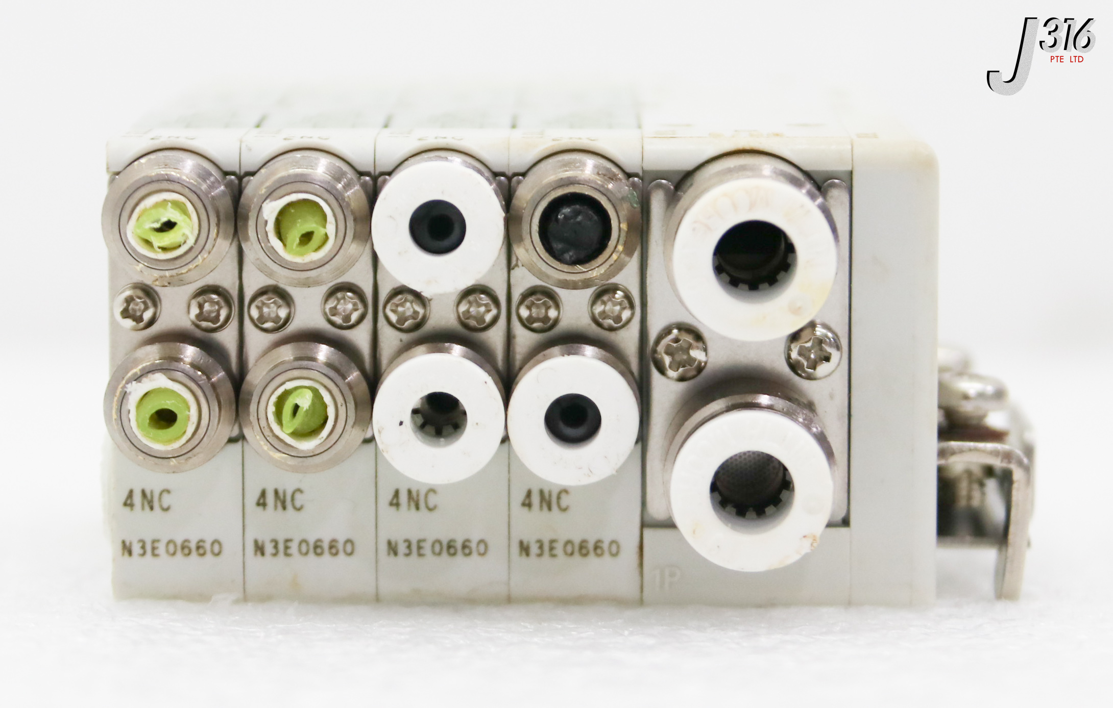 38876 CKD 4 SLOT MANIFOLD VALVE ASSY N3E0660-MU – J316Gallery