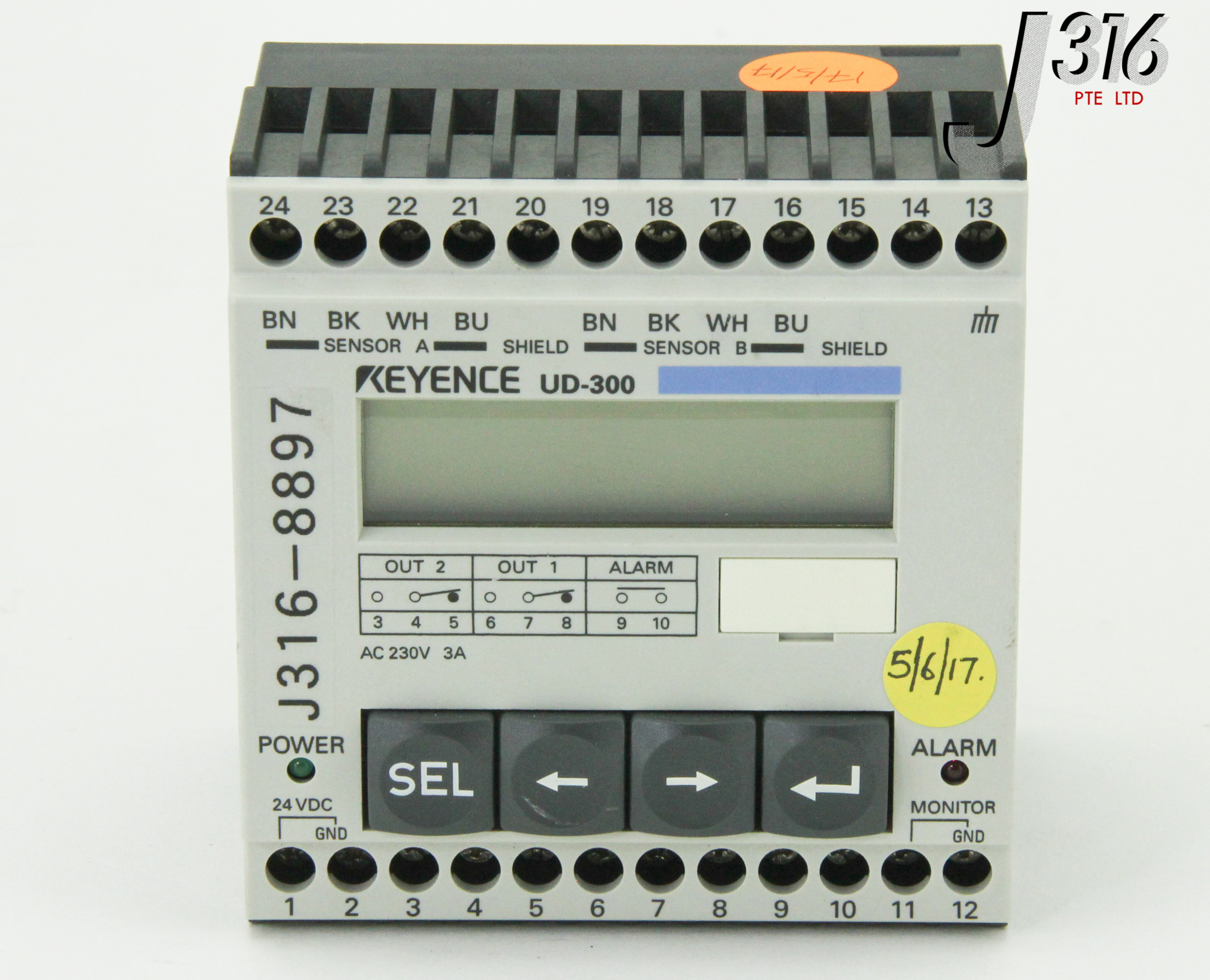 8897 KEYENCE AMPLIFIER UNIT, ULTRASONIC DISPLACEMENT SENSOR UD-300 ...